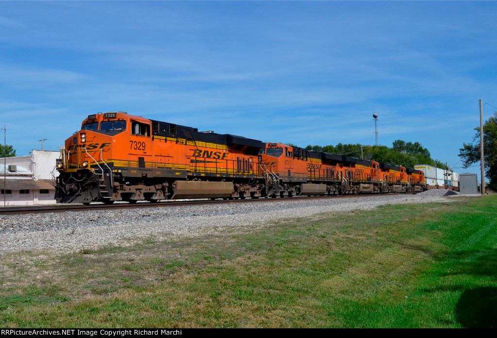 BNSF 7329